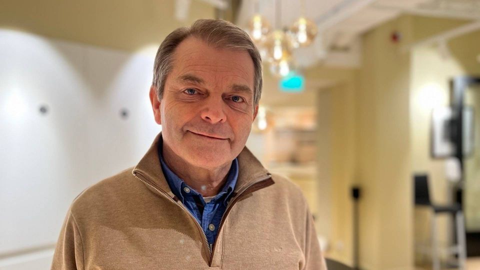 Midt i Nordmarka faller kompisen til Carl Brynjulfsen om: – Det var ...