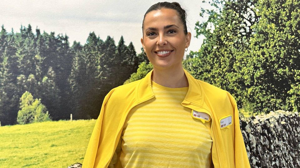 Thea (26) er tidenes yngste varehussjef i Ikea Norge