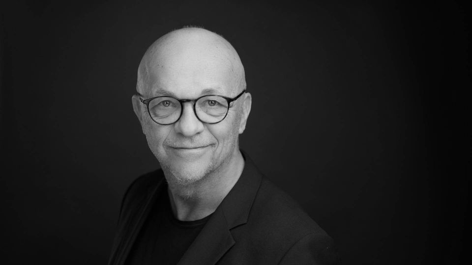 Kronikk: – Se øst, Vestre