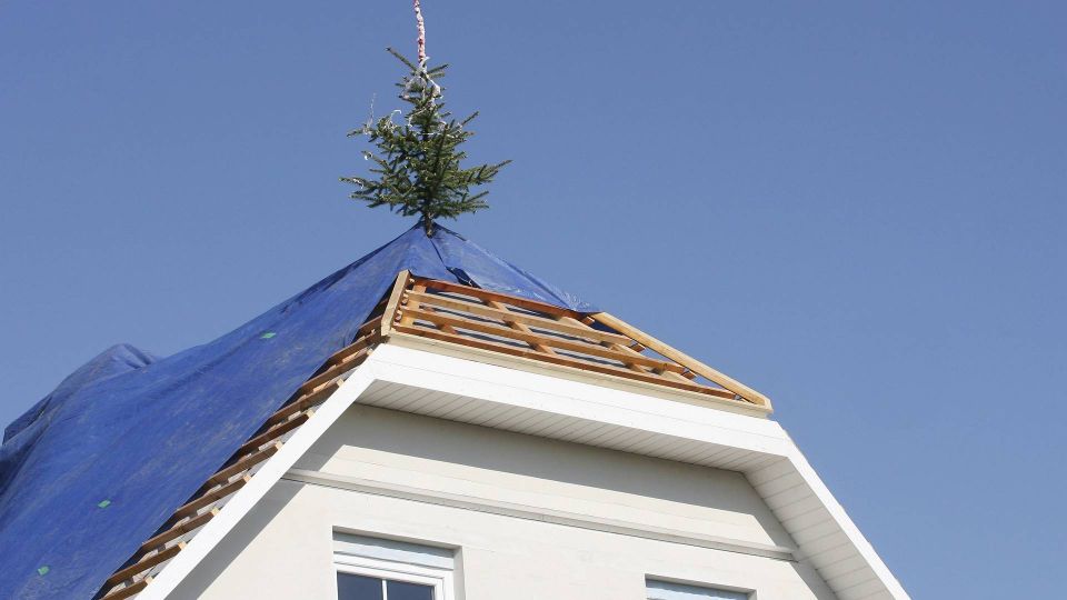 Deutlich mehr private Baufinanzierungen bei Banken und Sparkassen