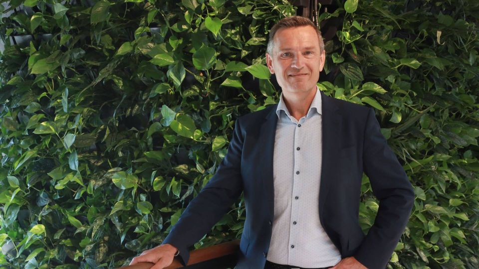 Akademikerpension maner til ro efter kollegaers "bastante udmeldinger ...