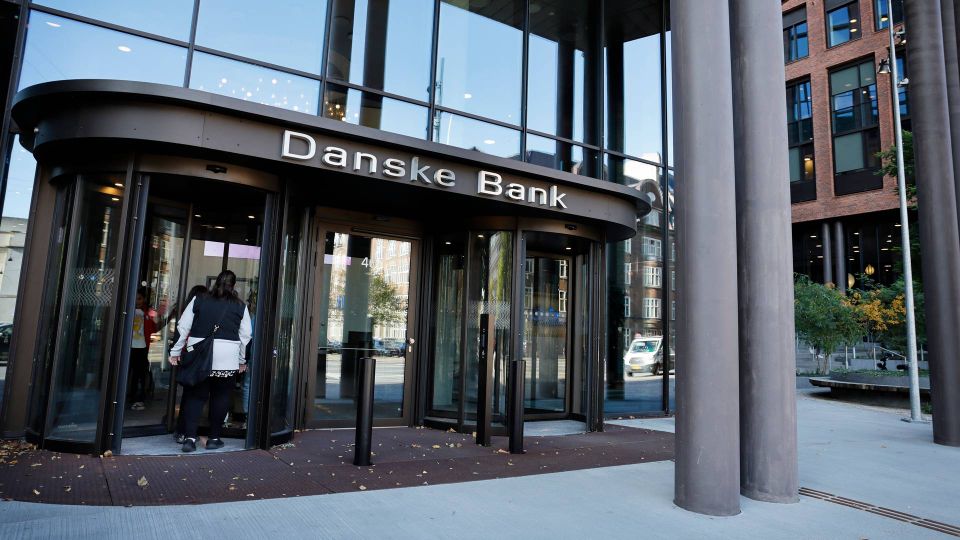 Danske Bank-aktien rammer højeste niveau i næsten syv år
