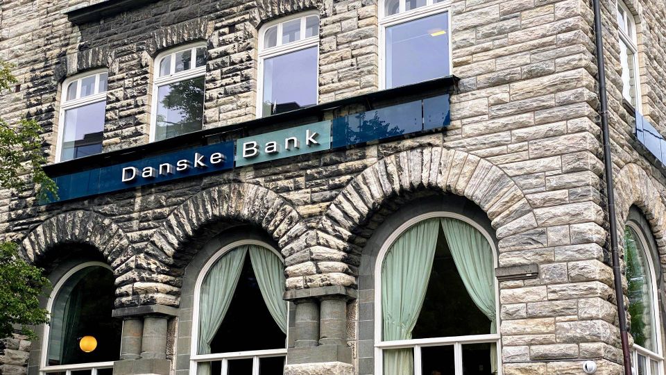 Danske Banks chef i Norge: Vi har taget pigskoene på