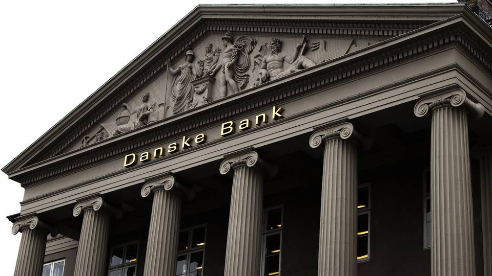 Danske Bank dropper forsigtig tilgang til ny forbrugslånslov: Nu pipper storbanken igen på ...