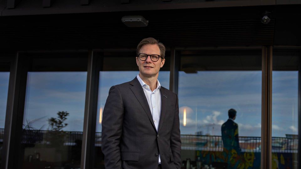 Carsten Egeriis fastholder risikovillighed trods finansiel uro