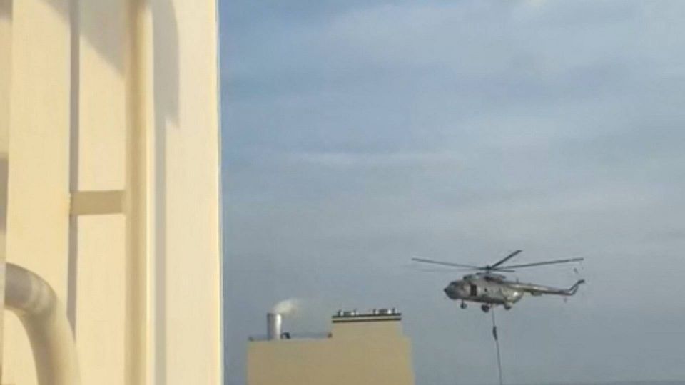 Iran meddeler at besætning på beslaglagt MSC-skib vil blive frigivet