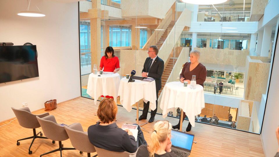 Regeringen præsenterer strategi med 31 indsatspunkter for styrket life ...