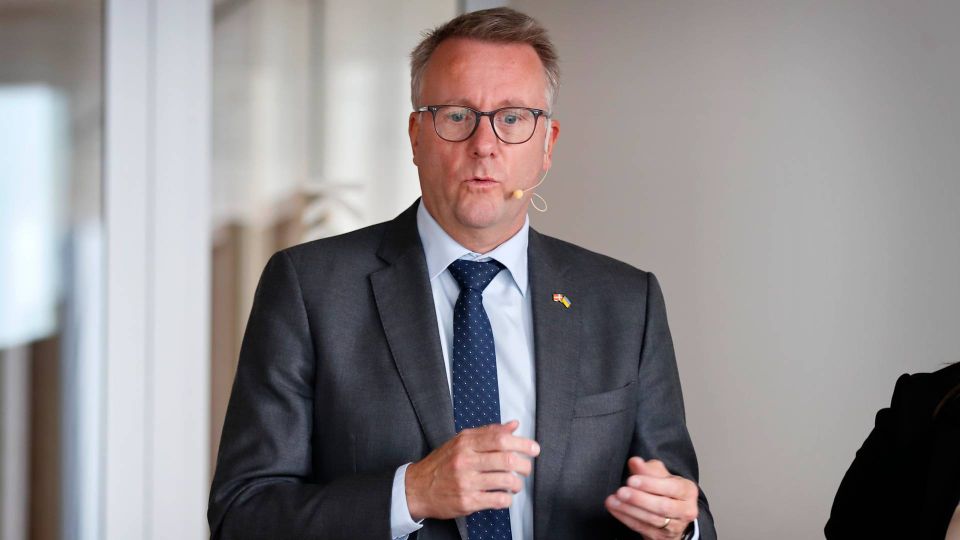 Regeringen klar med lavere grænse for kontantbetalinger fra marts