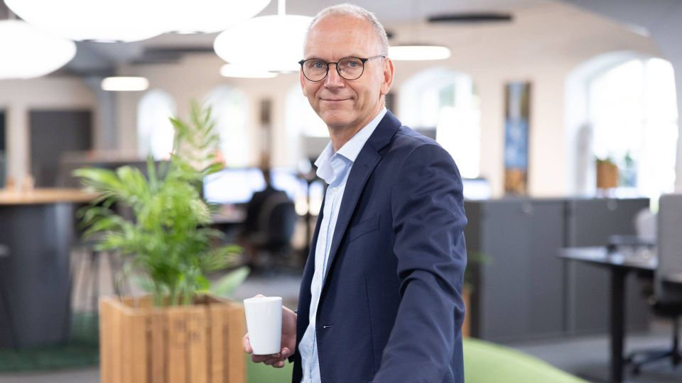 Sparekassedirektør har blikket rettet mod voksende udgifter: "Det kan ikke fortsætte"