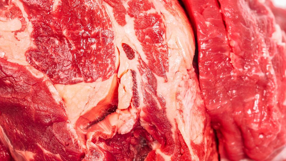 Danish Crowns handelsselskab ramt af renter i turbulent år