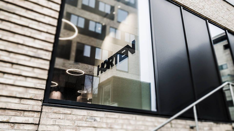 Horten slår seg sammen med et annet firma etter vekstbrems