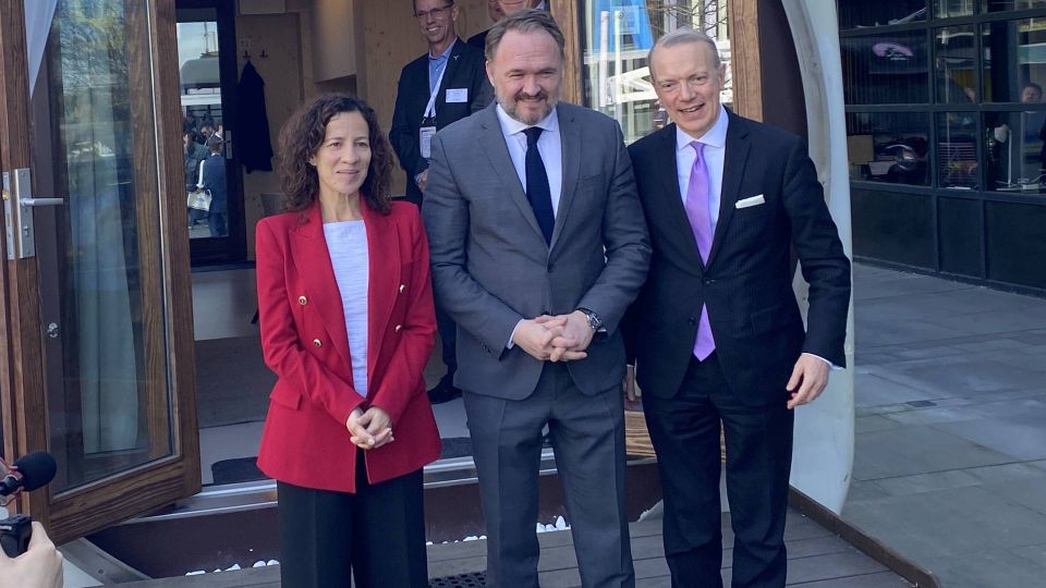 EU commissioner: The wind industry needs to attract young talent