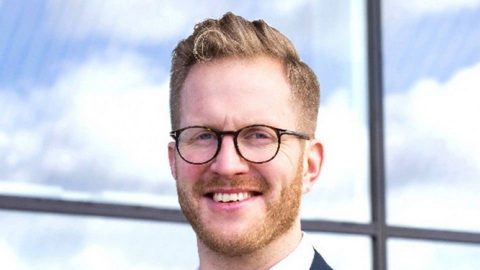 Partner valgt som ny styreleder i Start etter dramatisk oppladning