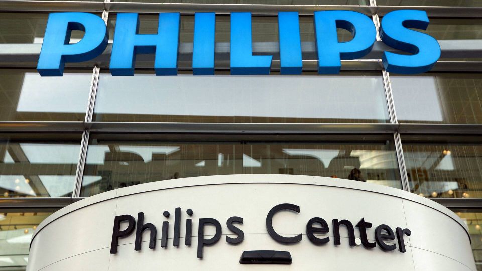 Philips undersøger konsekvenser for danske ansatte i kæmpe fyringsrunde