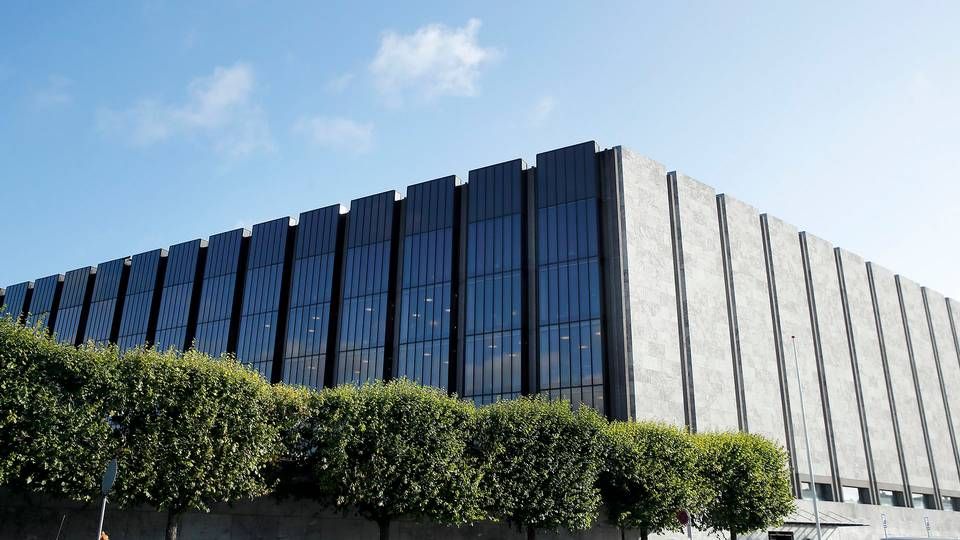 Slut med utætte vinduer og gammelt marmor: Nationalbanken siger på ...