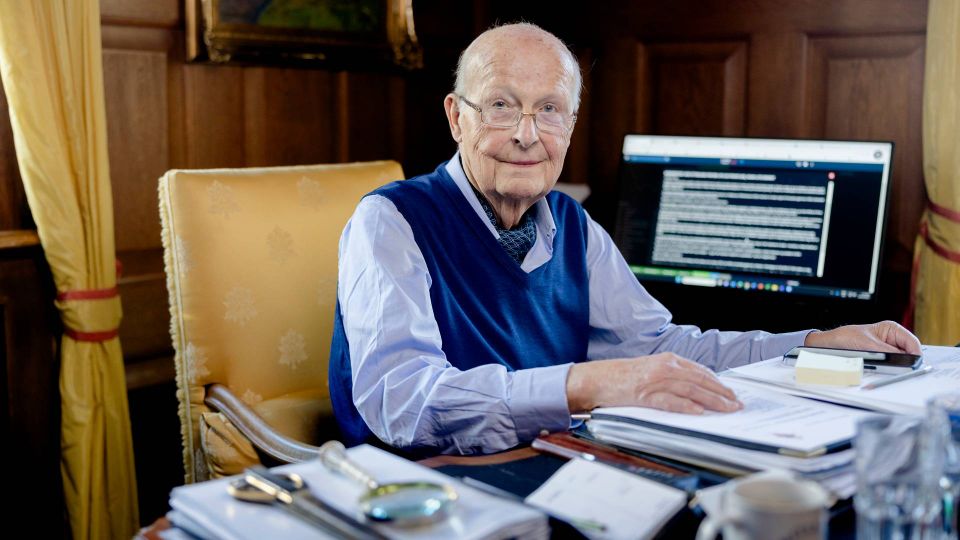 Bjarne Rieber er død