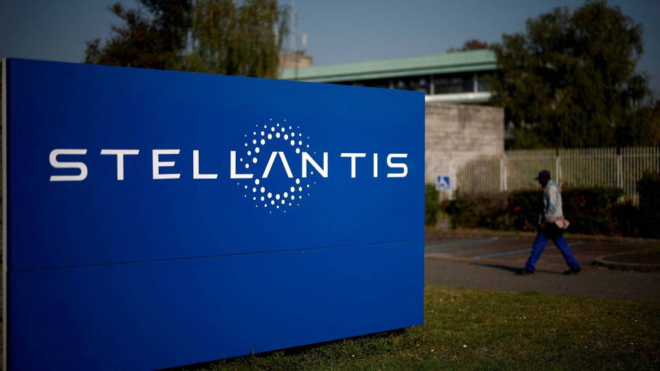 Stellantis går med i stor investering i batterifabrik i Spanien