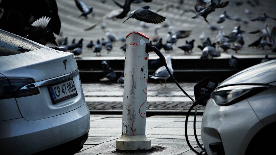 Analysehus: Der er behov for tusindvis af nye ladestandere i de største byer