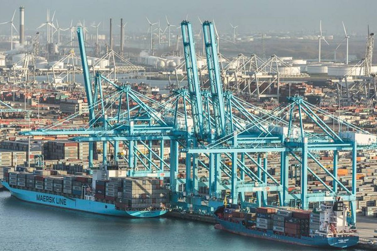 Maersk Line and APM Terminals in exclusive deals