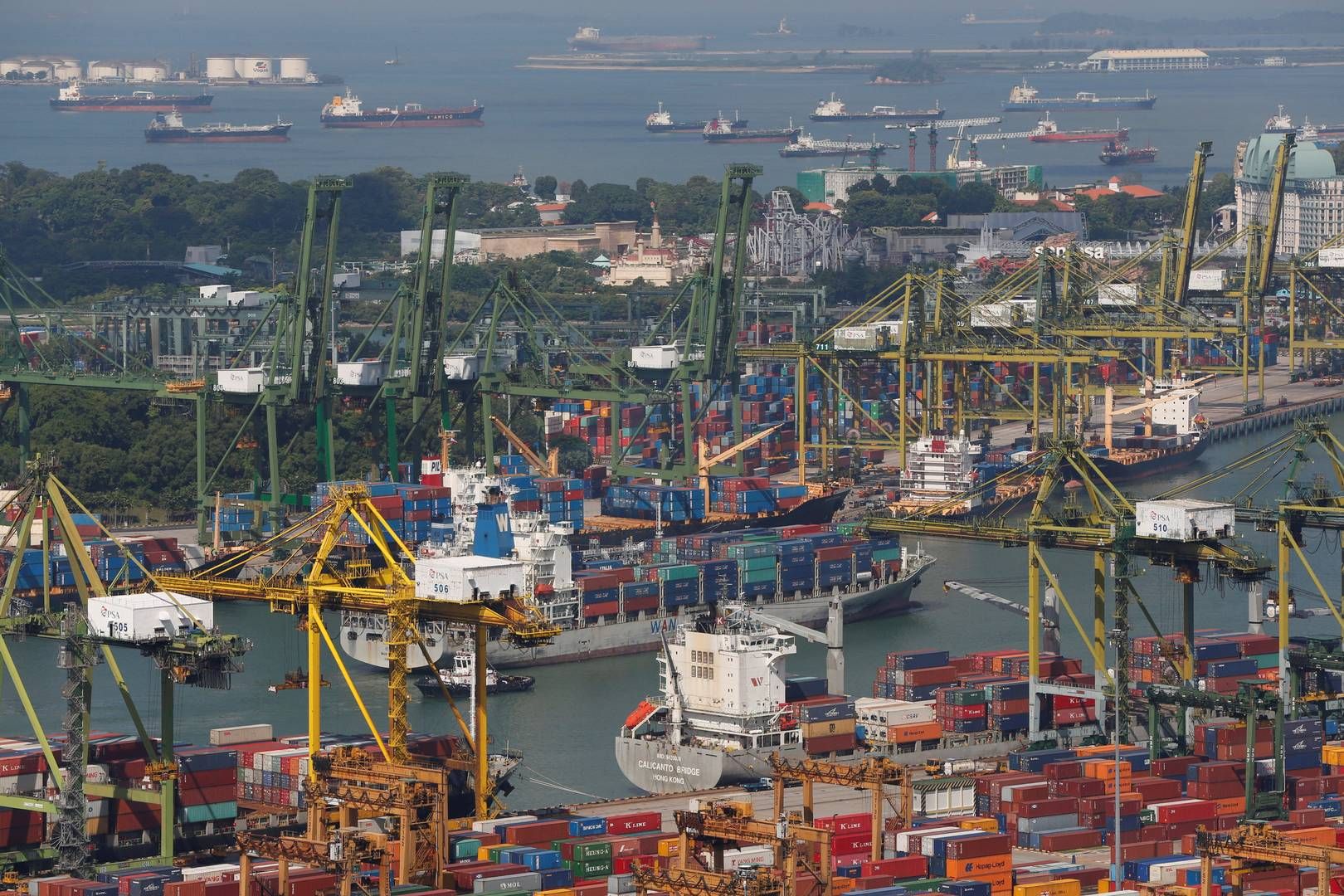 Cosco's logistics business expects pressure on costs