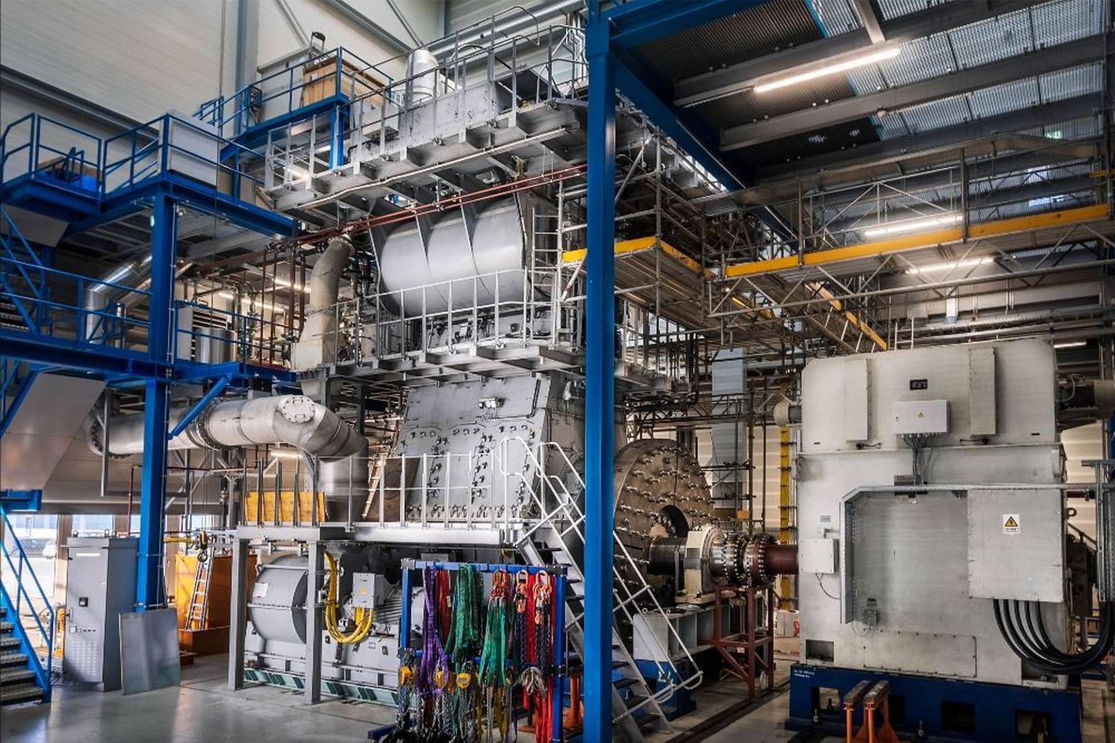 MAN launches world's most powerful methanol engine