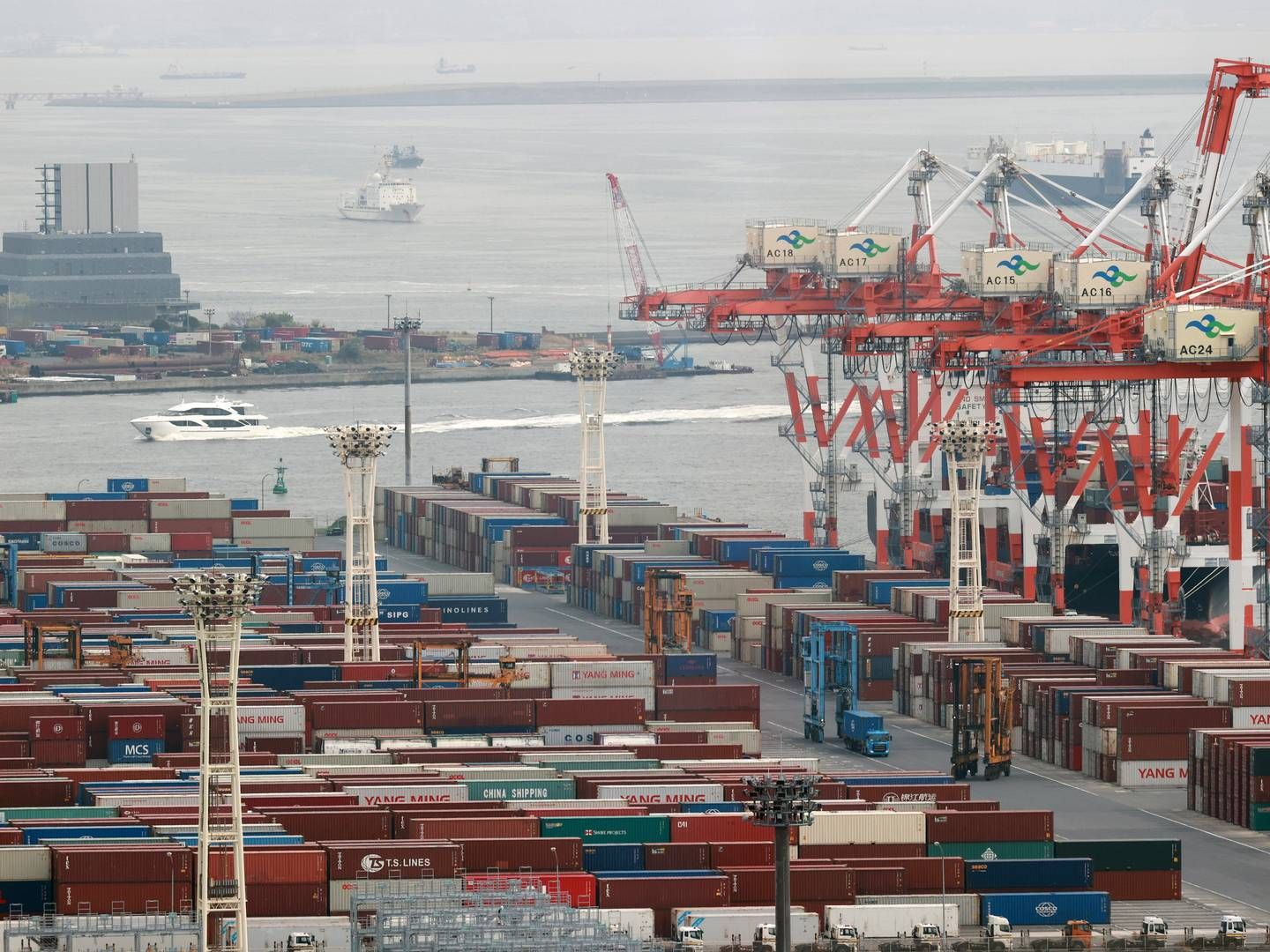 Logistics - ShippingWatch