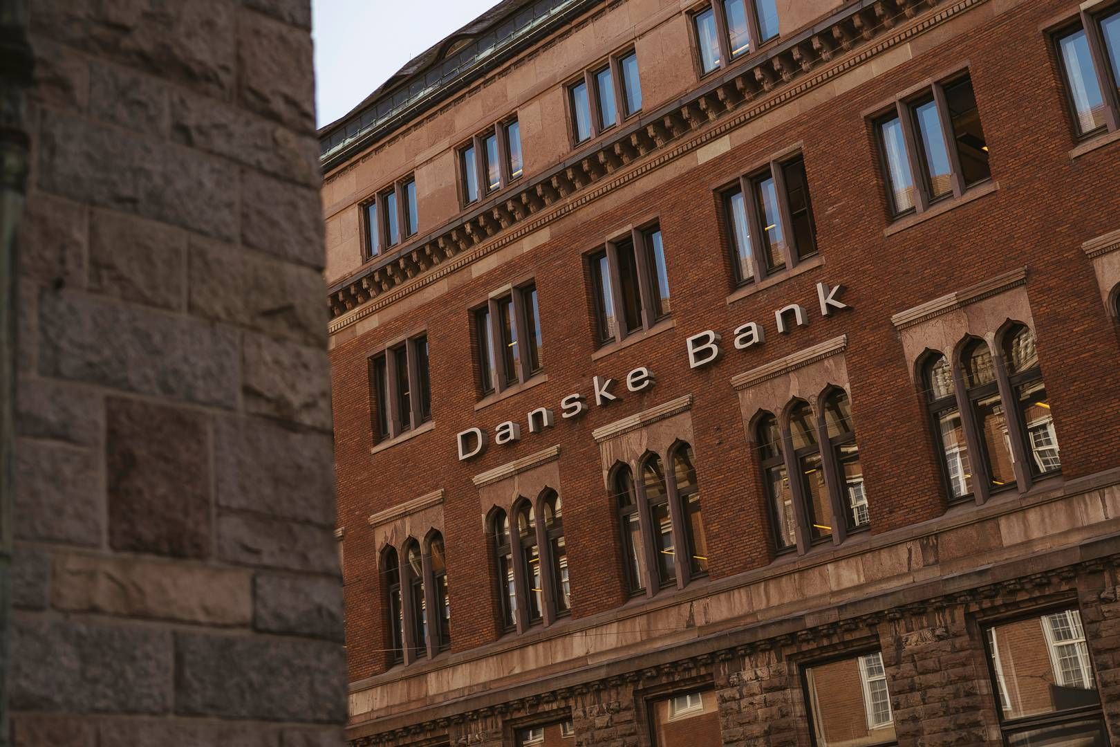 Tusindvis af gældssager mangler afklaring i Danske Bank og Nordea