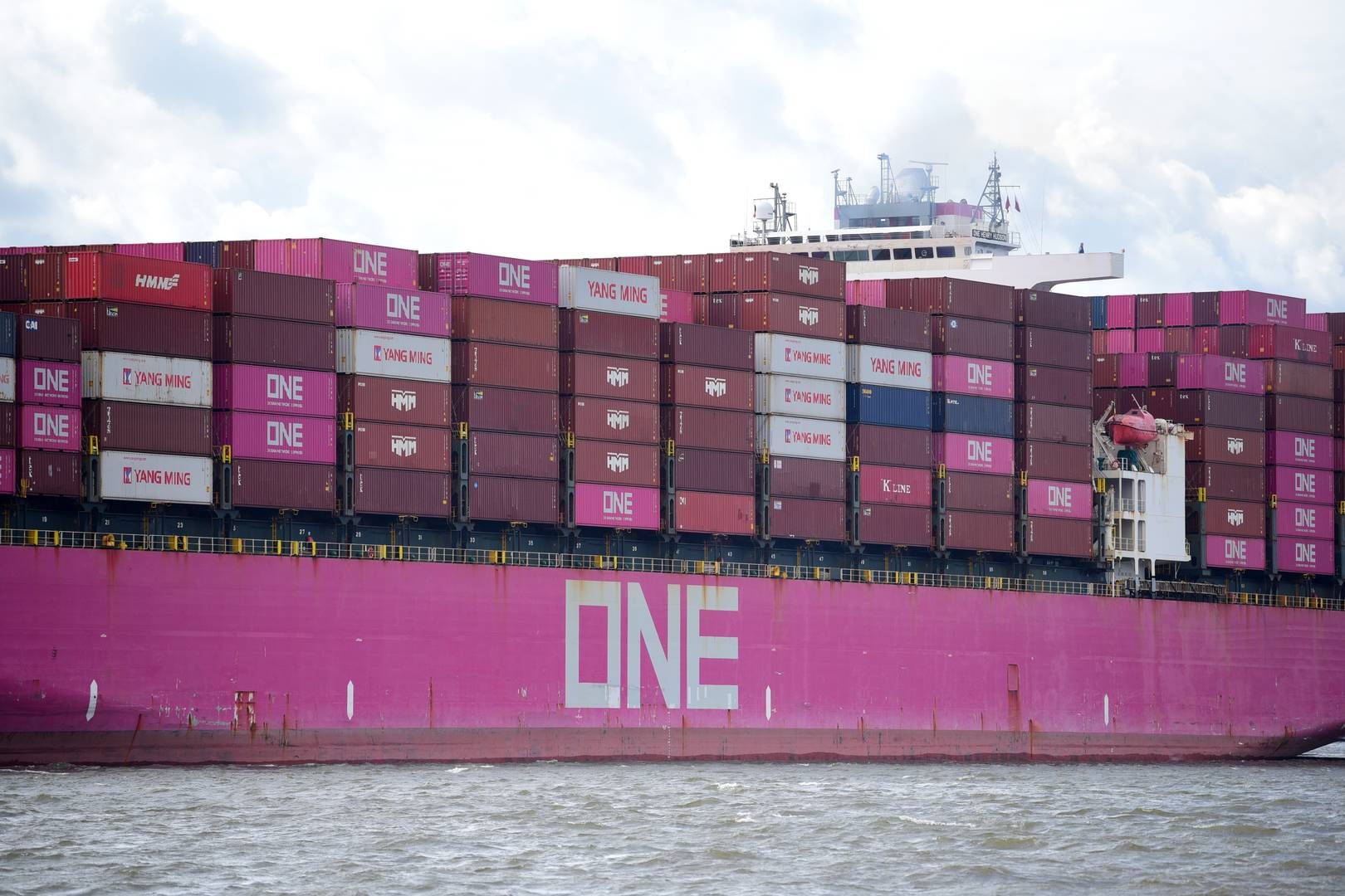 clipper logistics crick