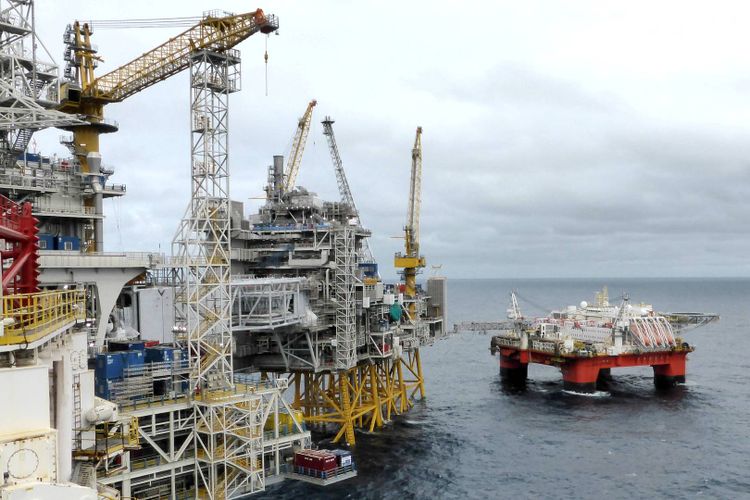 New offshore projects could surpass 2014 record