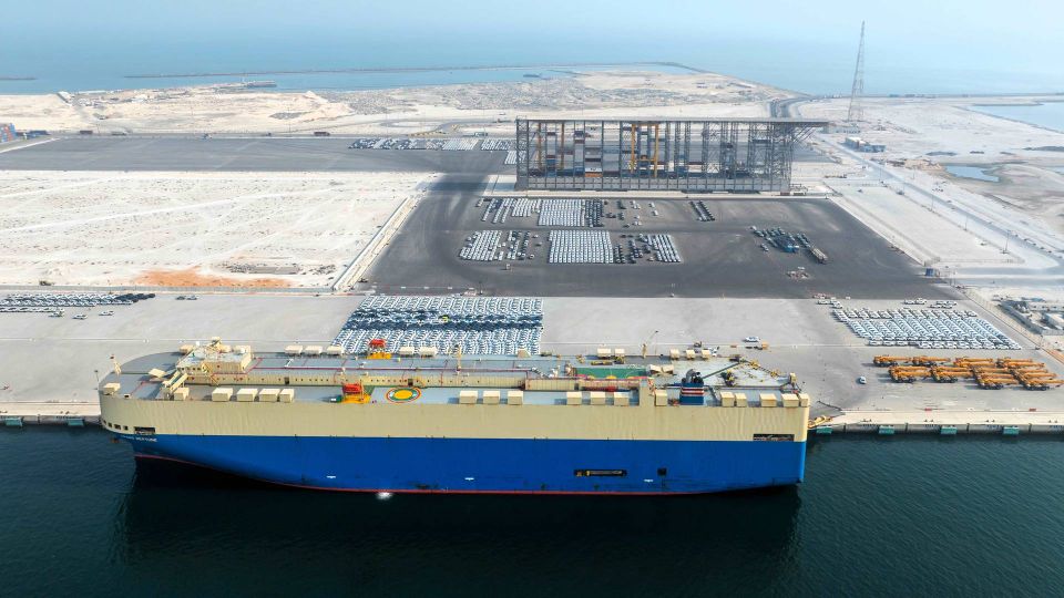 DP World lancerer kæmpekaj til bilskibe i Jebel Ali