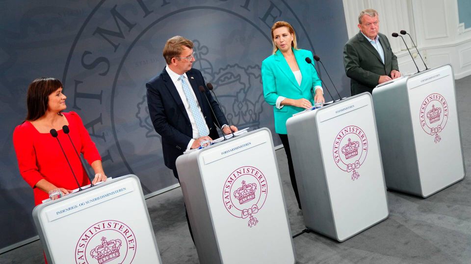 Regeringen vil sammenlægge to regioner og lave 17 sundhedsråd